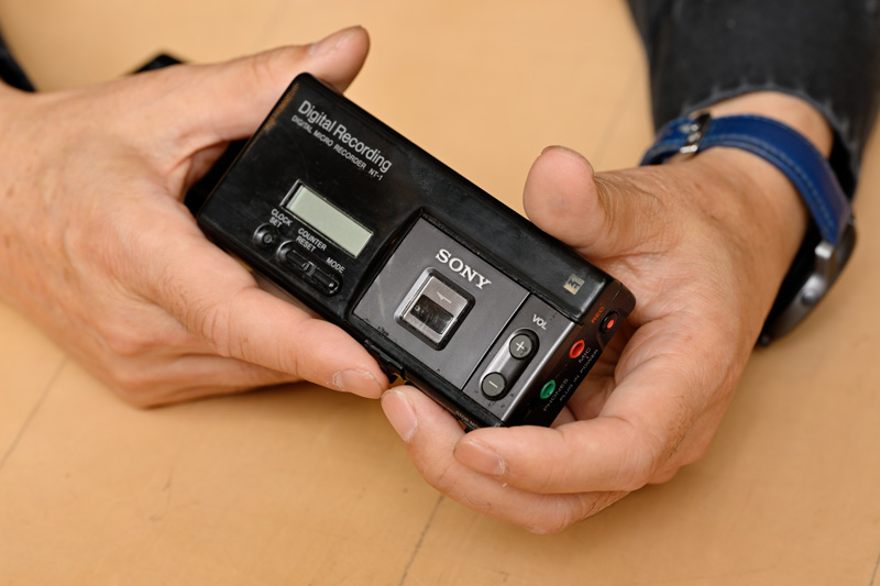 ソニーの超レアメディア「MICROMV」を絶滅メディア博物館で触る ソニーの超レアメディア「MICROMV」を絶滅メディア博物館で触る