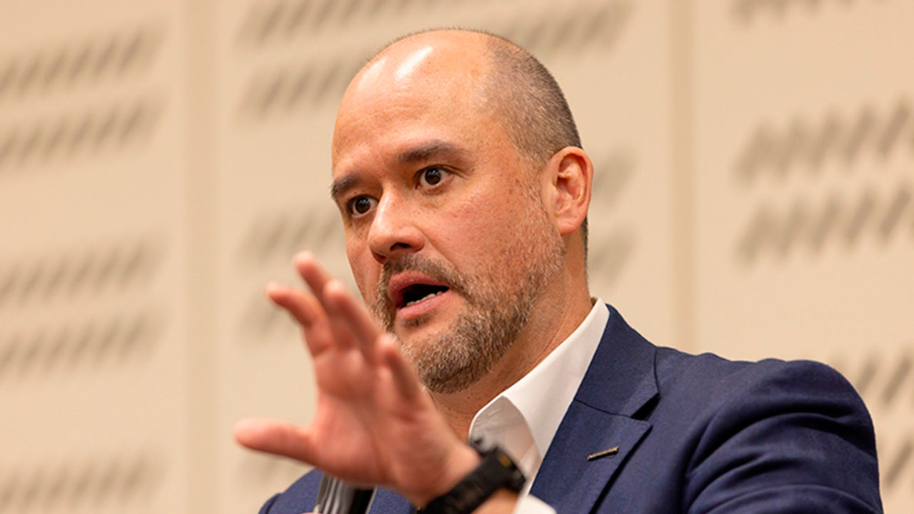 日産率いるエスピノーサ新CEO 2028年までの新型車デザイン、一挙公開：日経ビジネス電子版